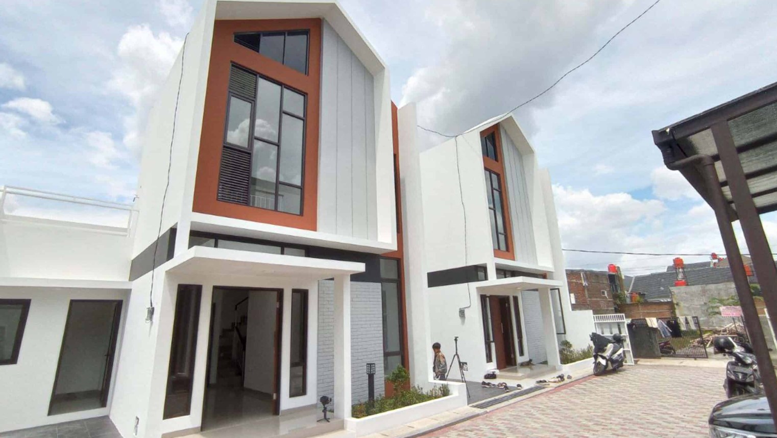 Melihat Keindahan, Fasilitas, dan Kamanan di Villa Tropis Arcamanik ...