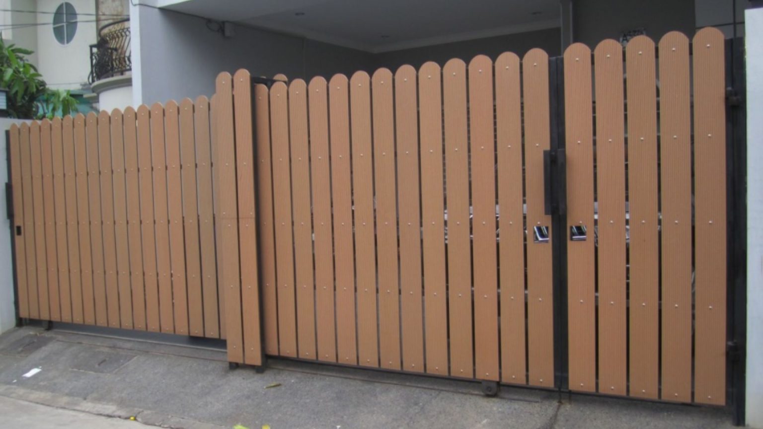 10 Model Pintu Pagar Minimalis Terbaru yang Keren 2025 - Fortress Smart ...